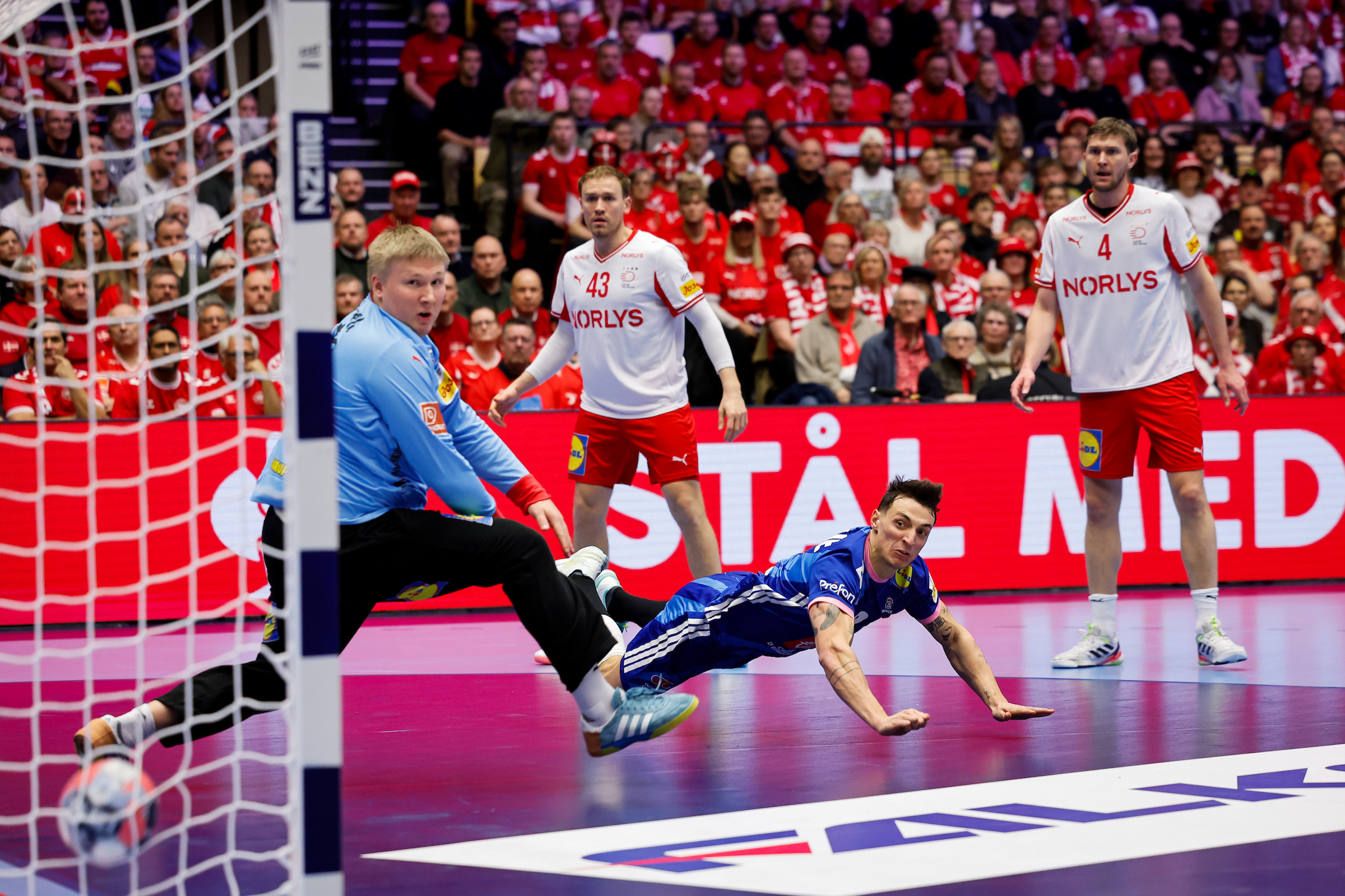 Denmark strike back in intense clash of the giants at Men's EHF EURO