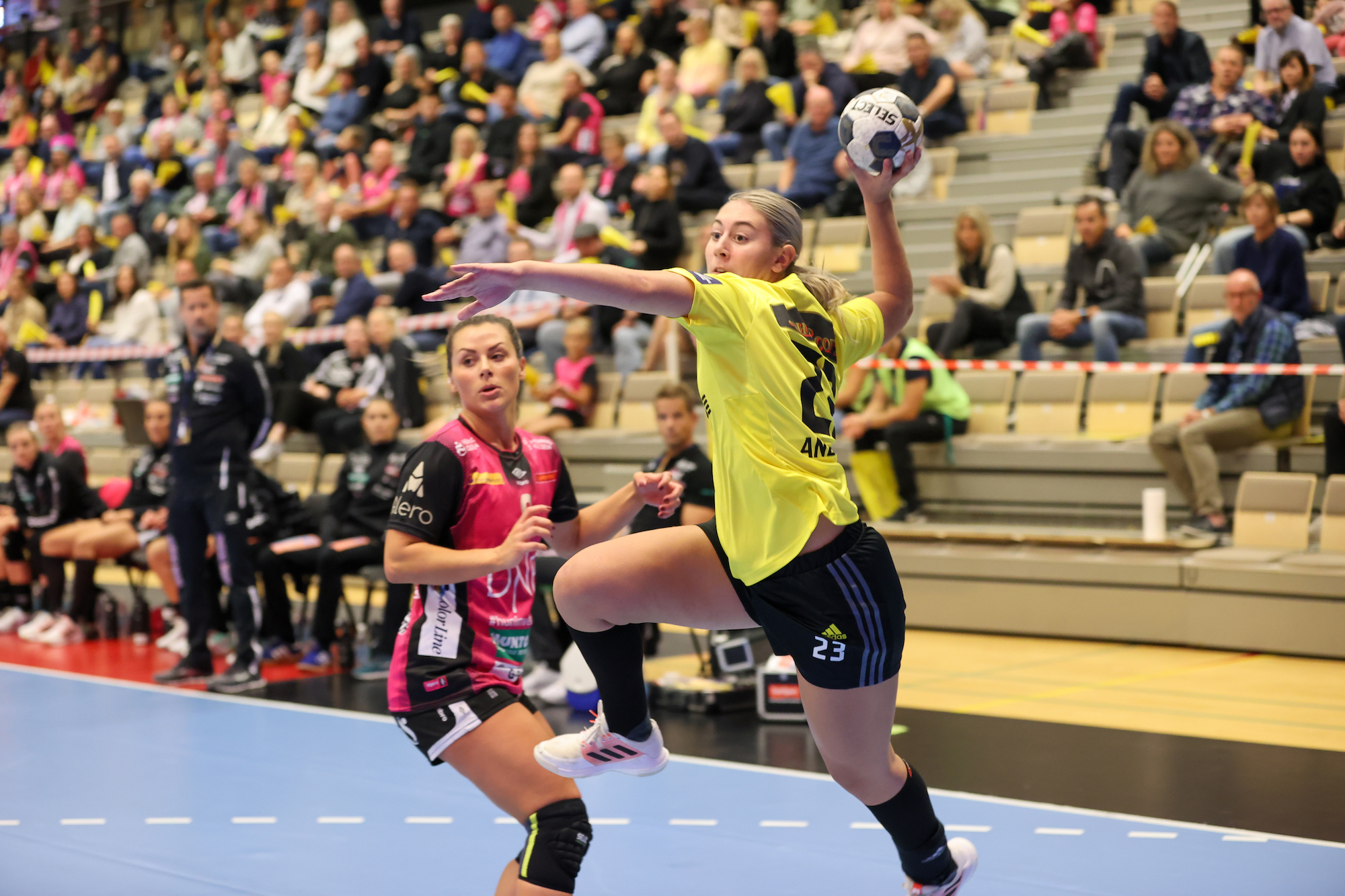 Stellar Mørk drives Vipers past Sävehof