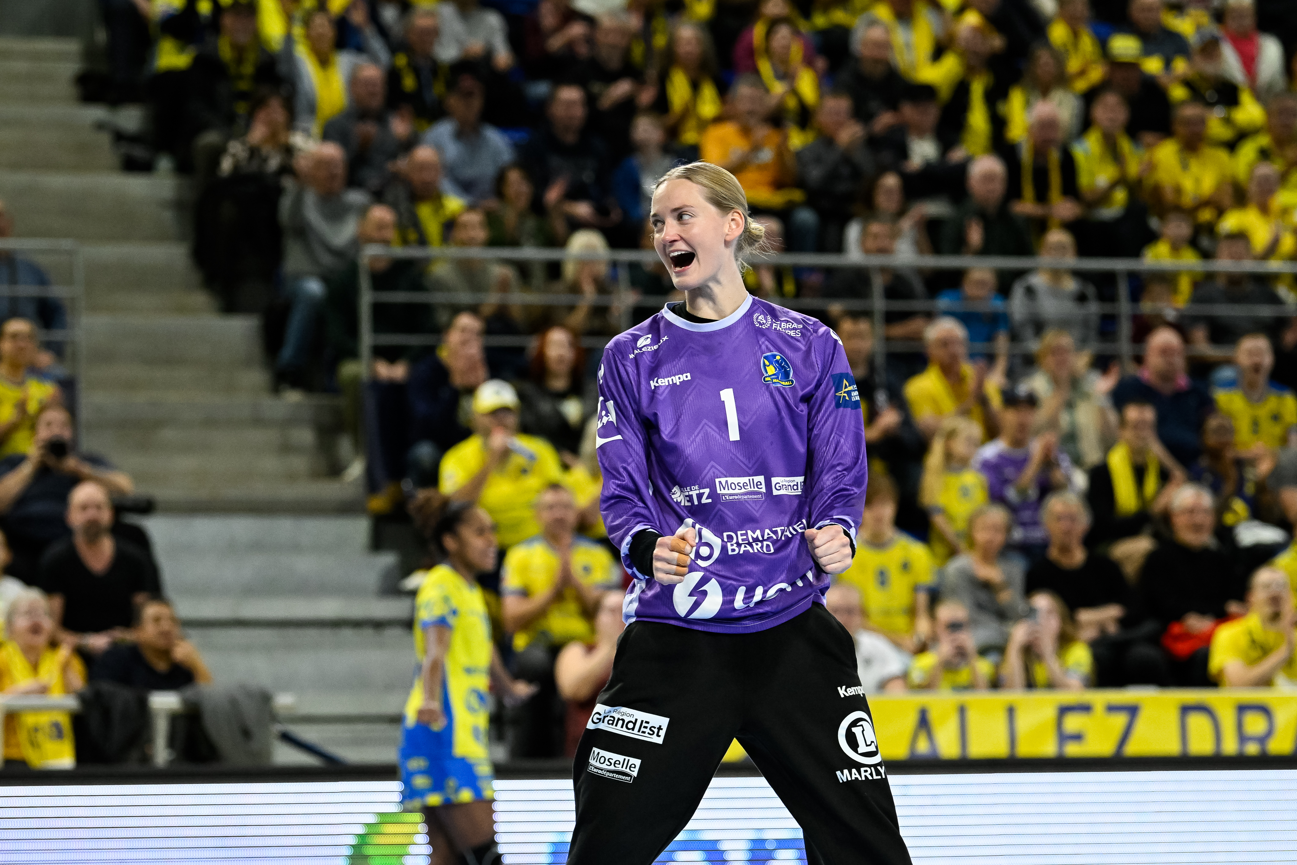 CL handball: How Metz goalkeeper Bundsen plays with the shooters