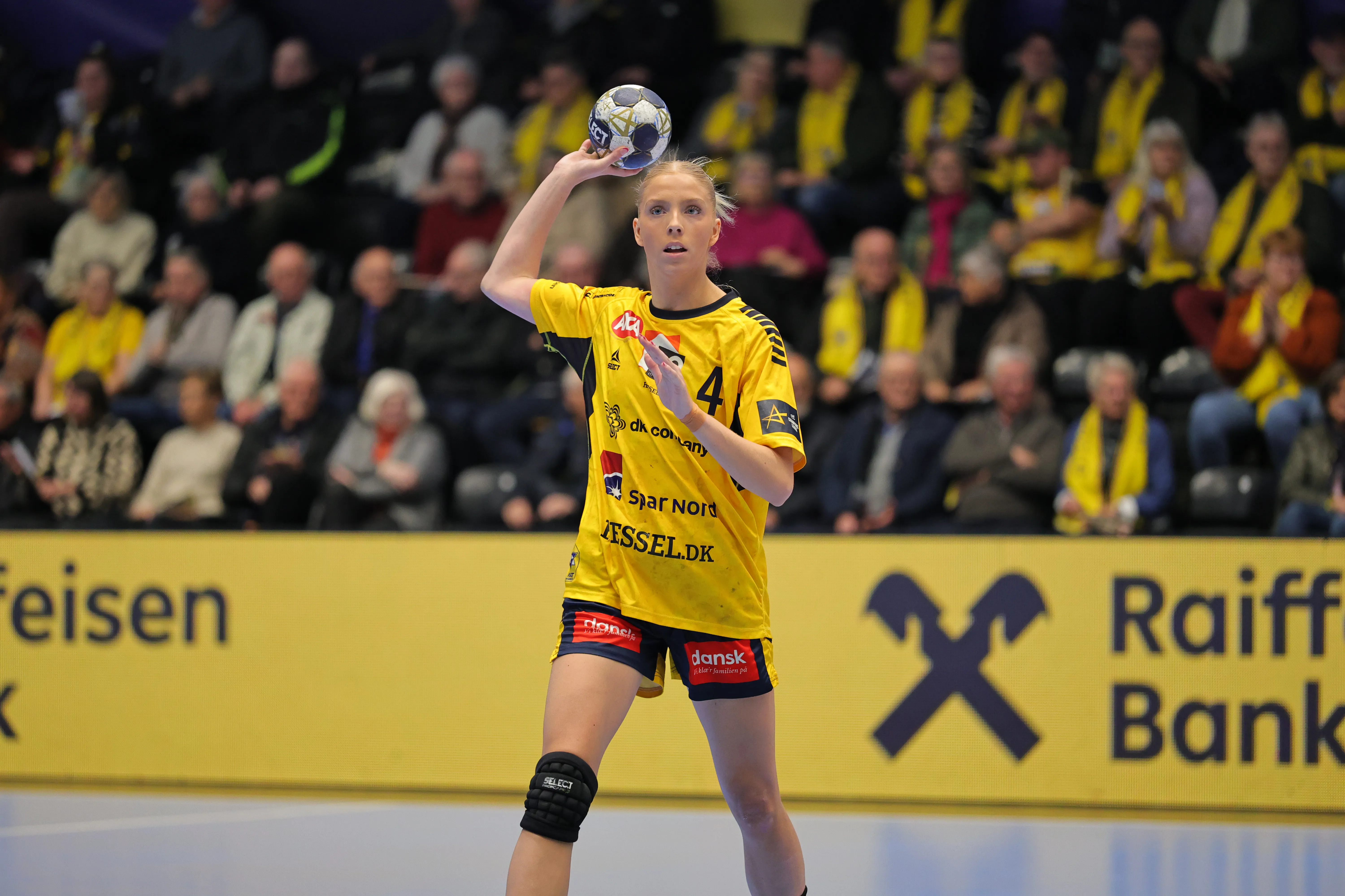 CL MOTW quiz: How well do you know handball left back Julie Scaglione?