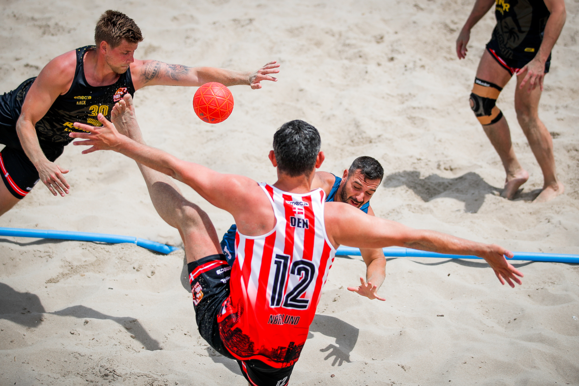 Favourites dominant on day one