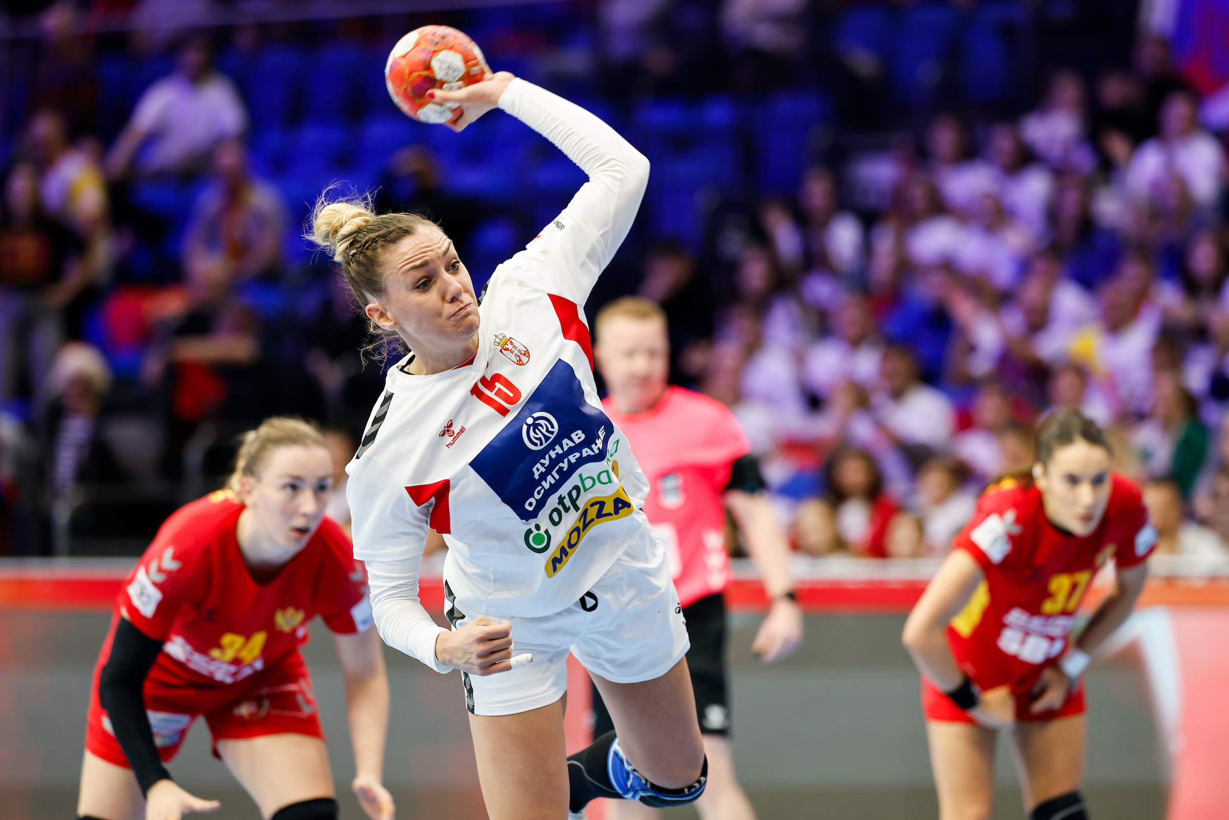 Montenegro emerge victorious in physical Balkan game at EHF EURO