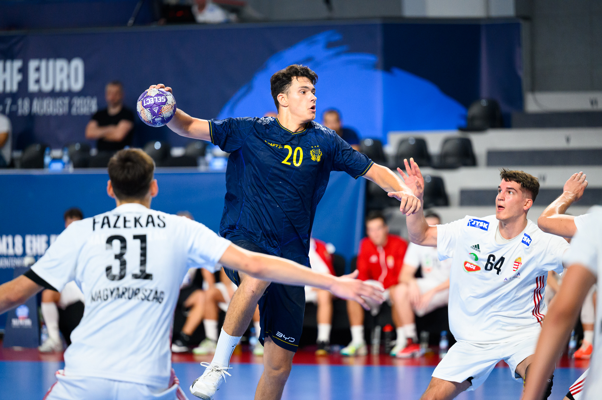 Sweden and Denmark make it to Men's 18 EHF EURO final