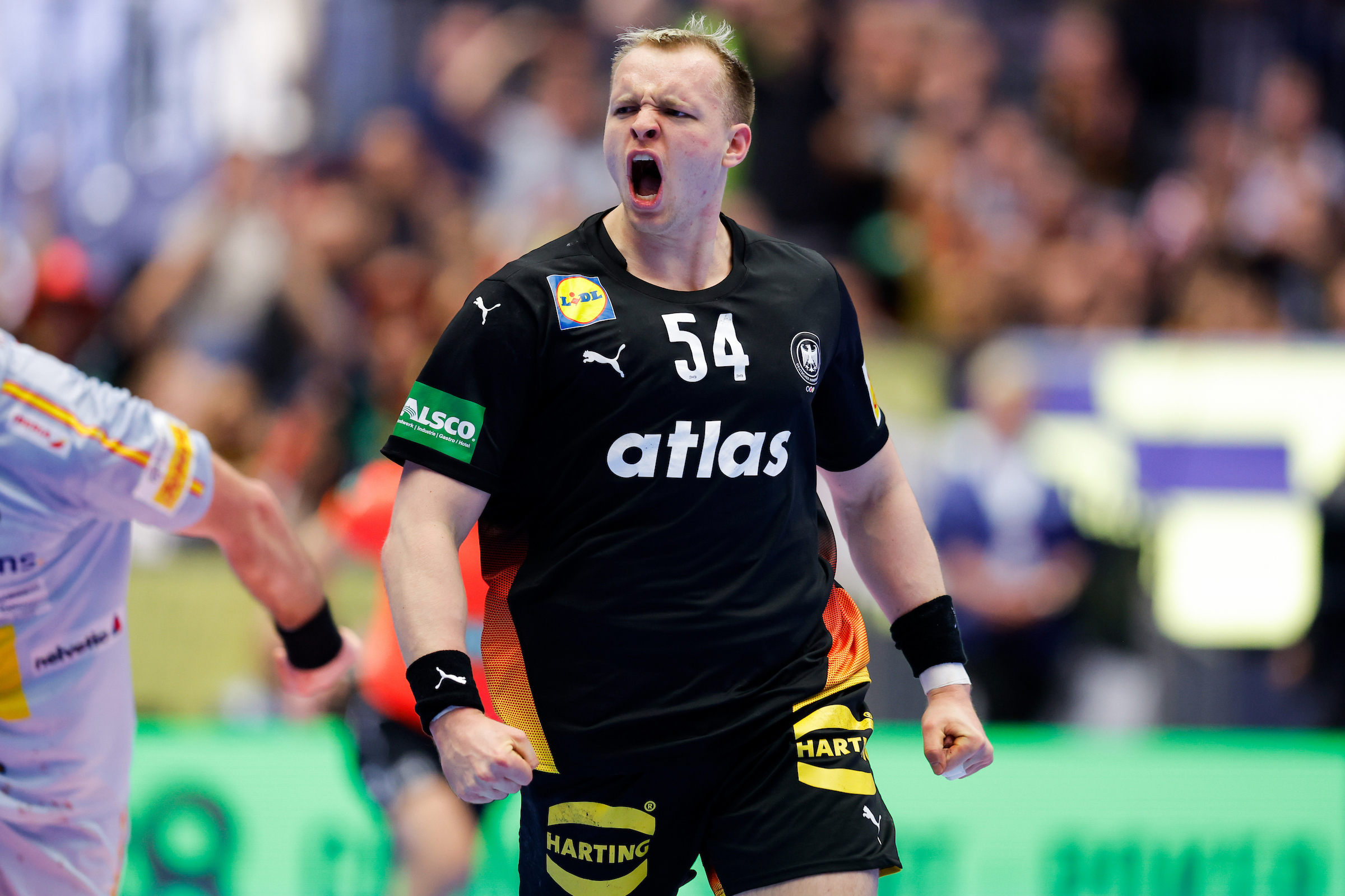 Germany join Spain in the main round after a spectacular battle