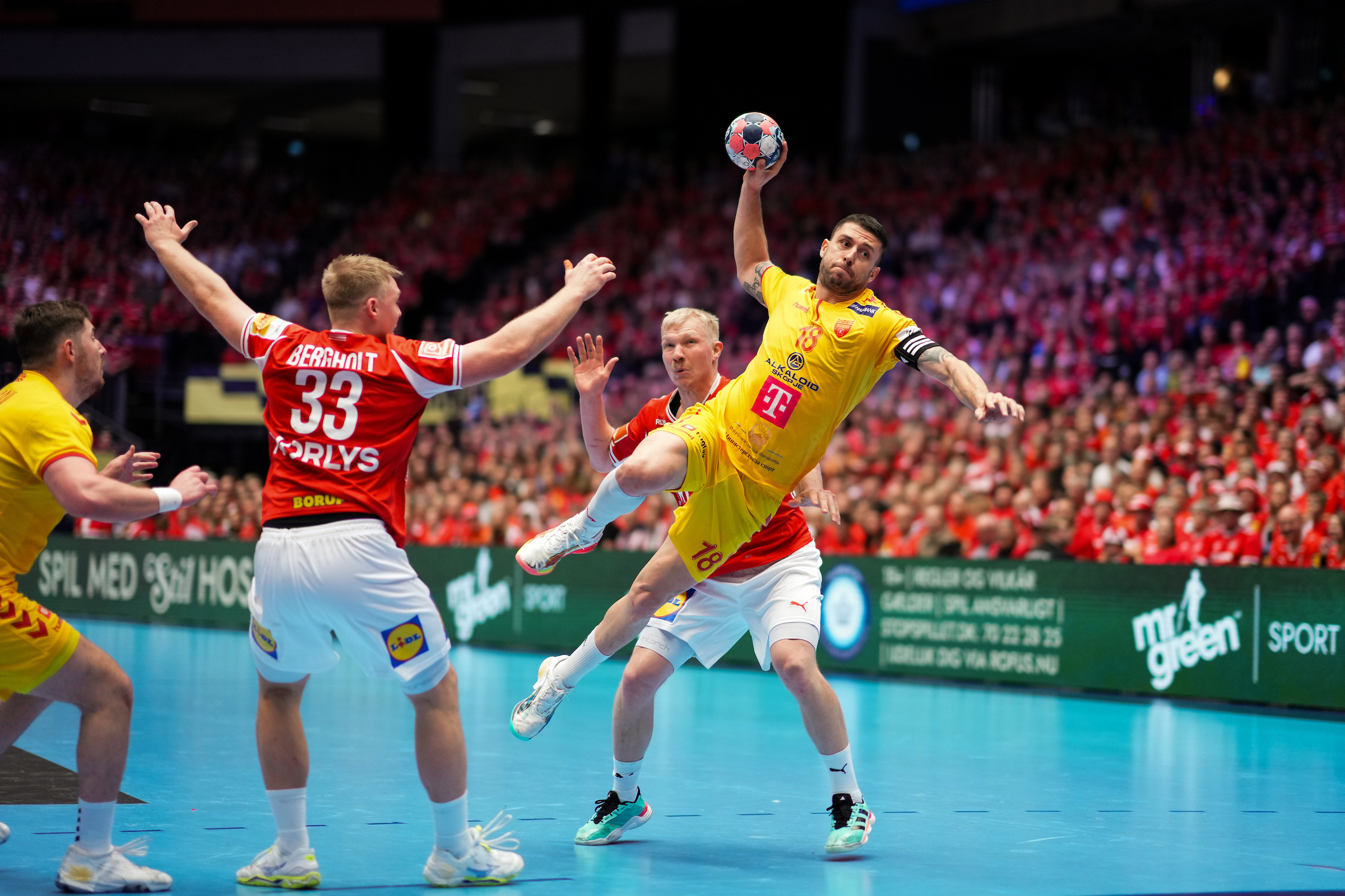 Denmark delight home fans with Men's EHF EURO 2026 win vs Macedonians