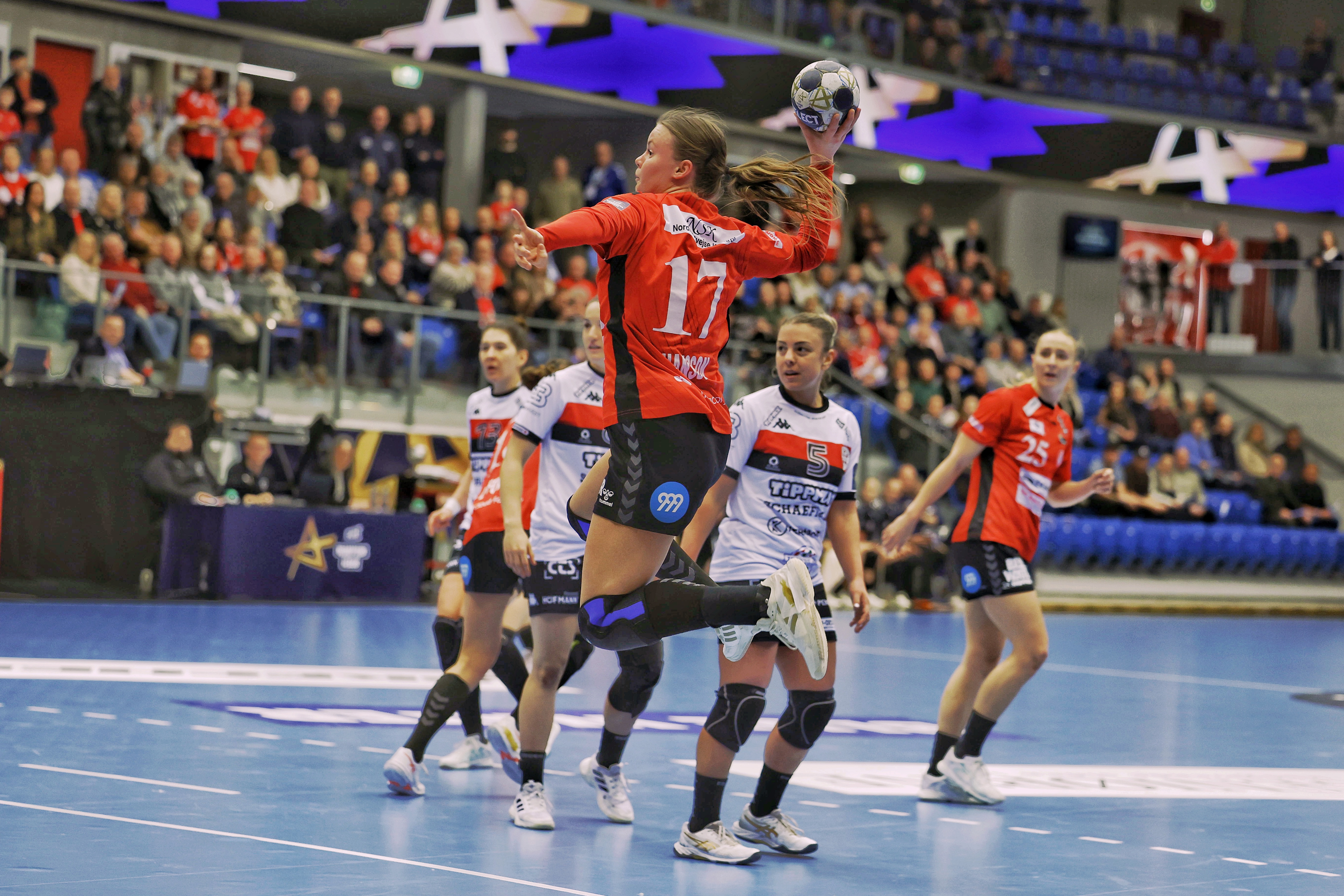 Handball CL: Esbjerg and Metz dominant; Györ back to winning ways