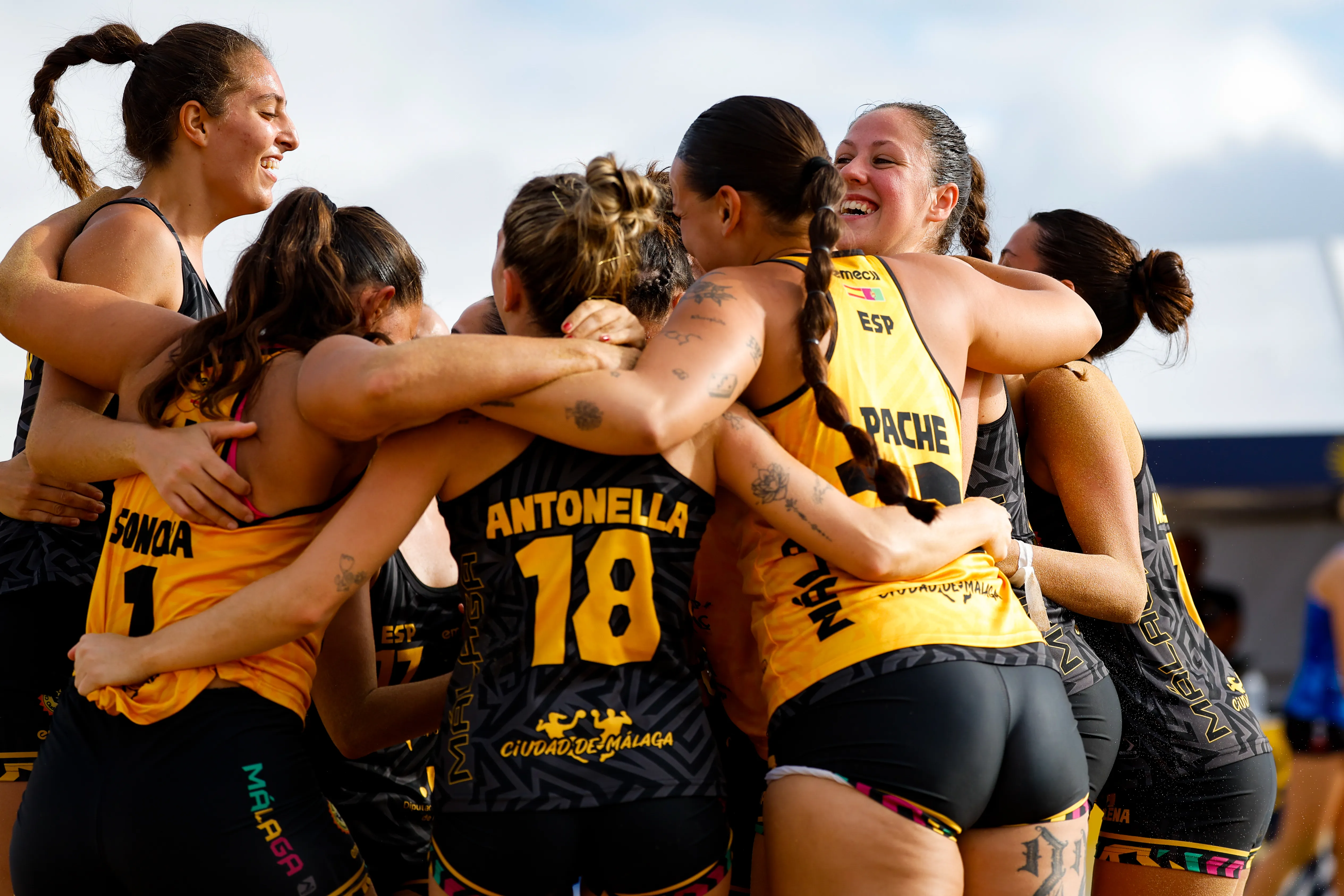 Málaga make history with maiden Champions Cup win