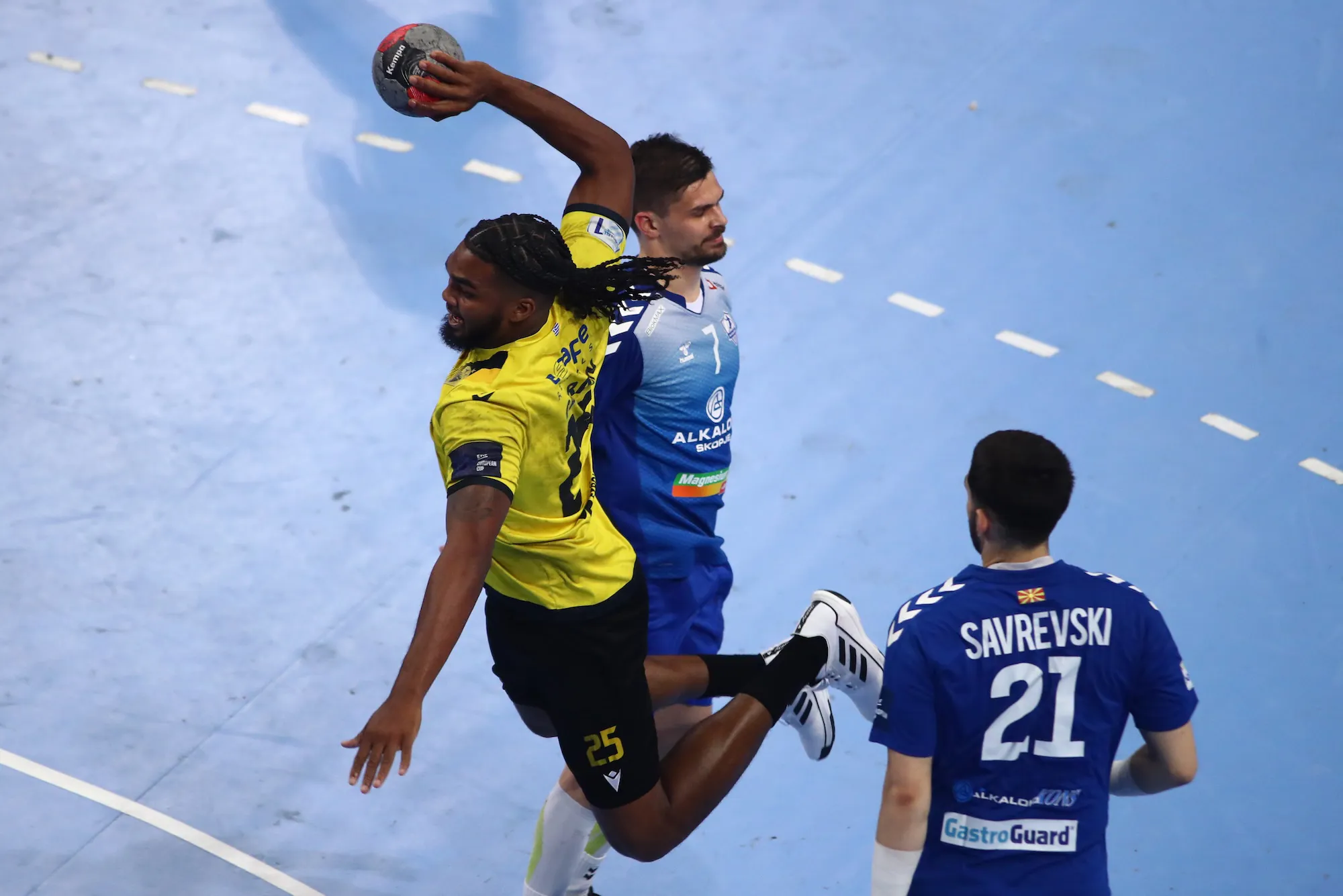 Alkaloid close to historic trophy; Athens need comeback