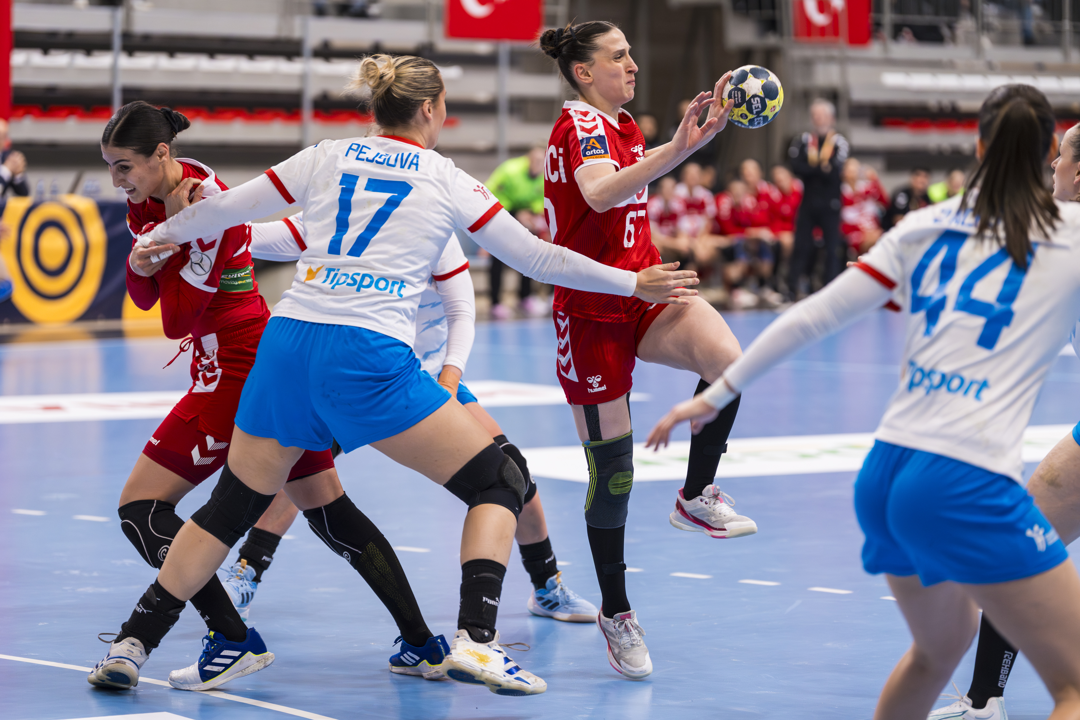 Women's handball: Czechia take first-ever EHF EURO Cup win